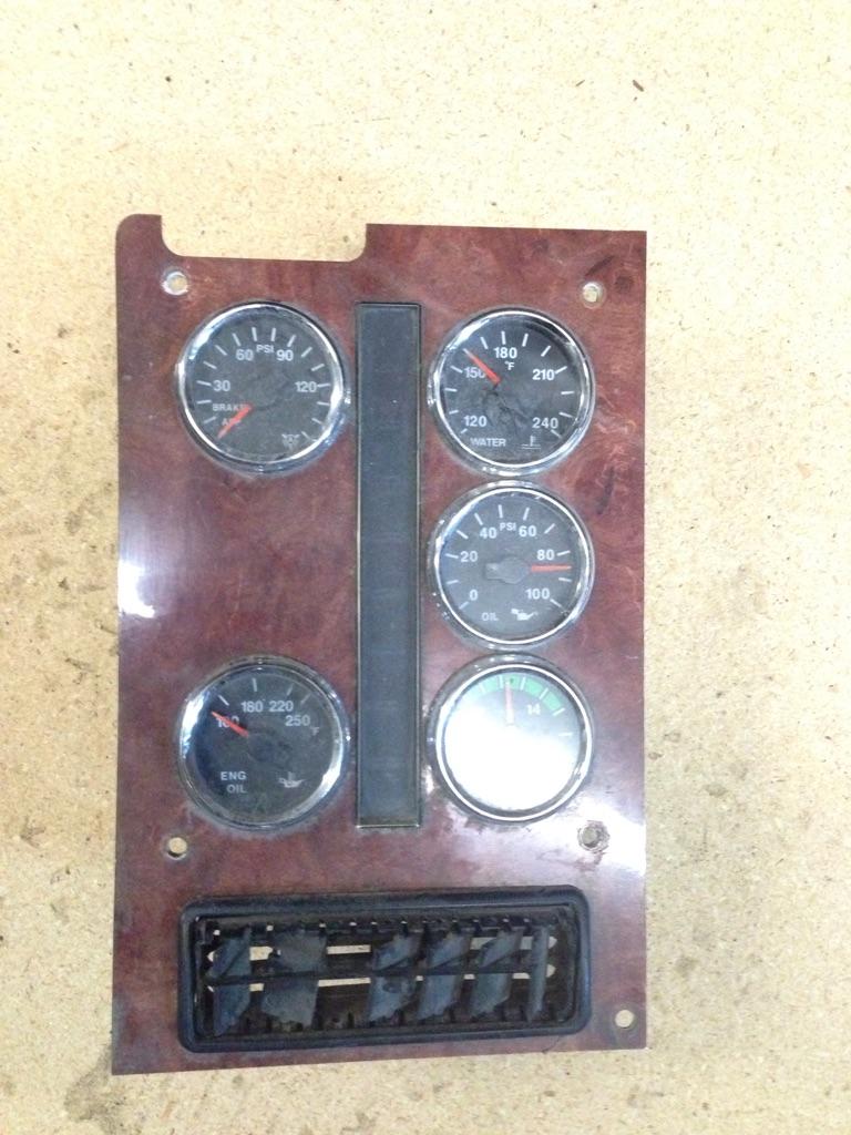 International Instrument Cluster | Payless Truck Parts