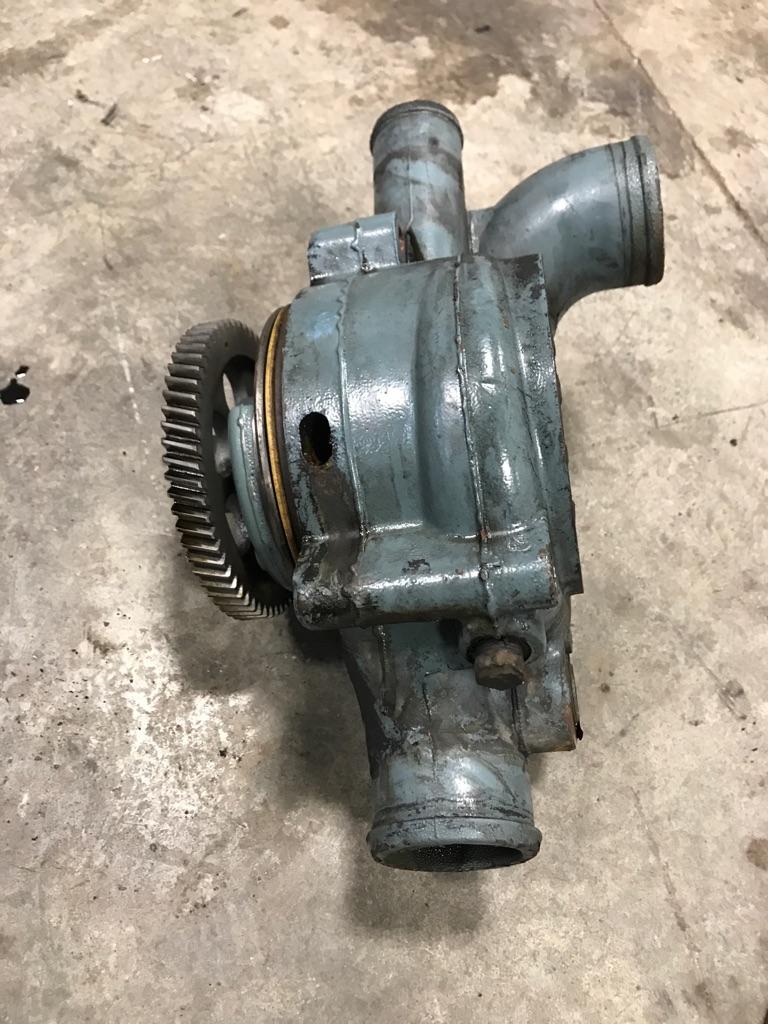 Detroit Series 60 Water Pump | Payless Truck Parts