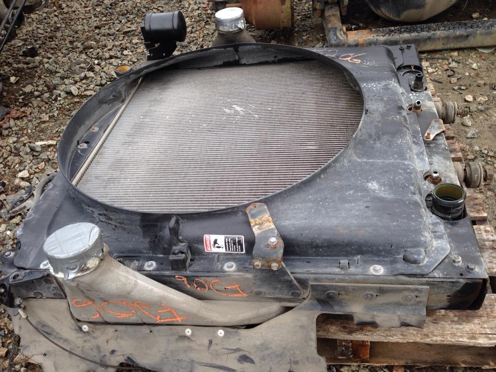 2015 Freightliner Cascadia Radiator | Payless Truck Parts