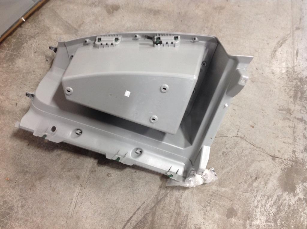 2017 Kenworth T680 Interior Parts, Misc. | Payless Truck Parts