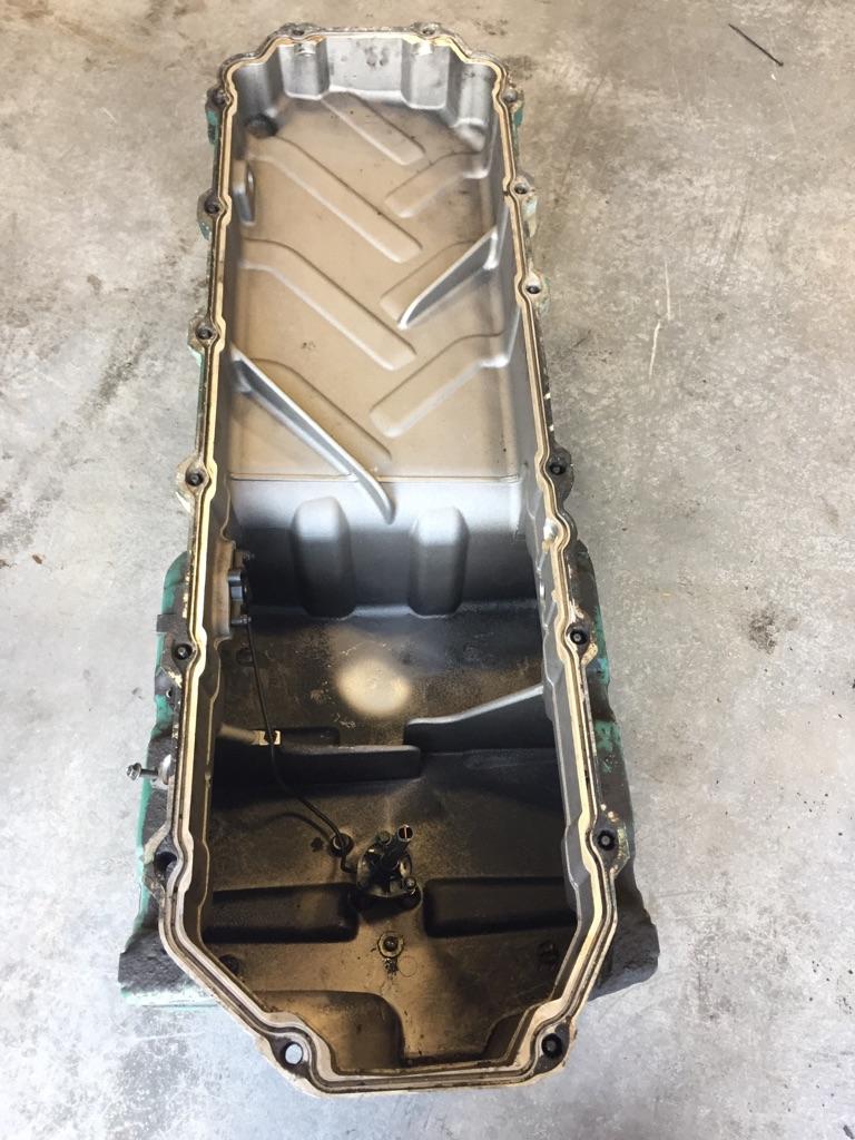 Volvo Oil Pan | Payless Truck Parts
