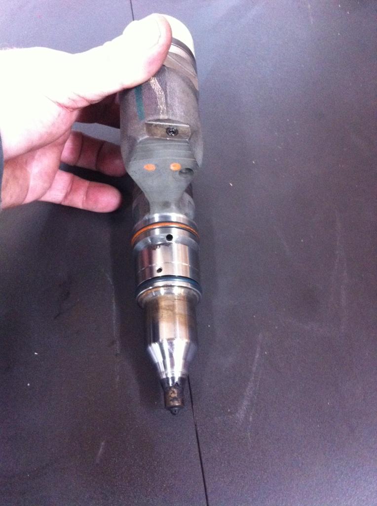 Cat C-12 Fuel Injector | Payless Truck Parts