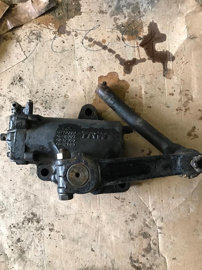 2015 Freightliner Cascadia Steering Gear / Rack | Payless Truck Parts