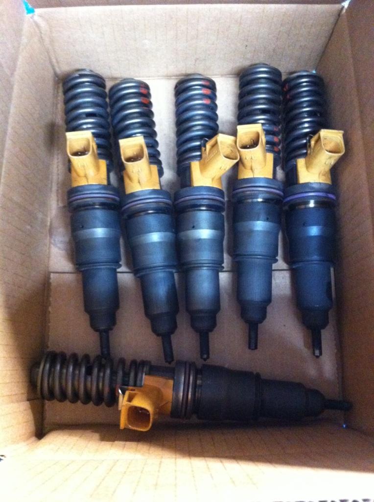 Volvo D13 SCR Fuel Injector | Payless Truck Parts