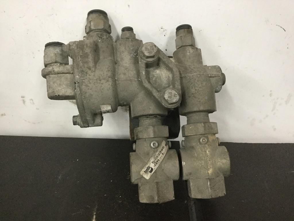 2015 Freightliner Cascadia Miscellaneous Parts | Payless Truck Parts