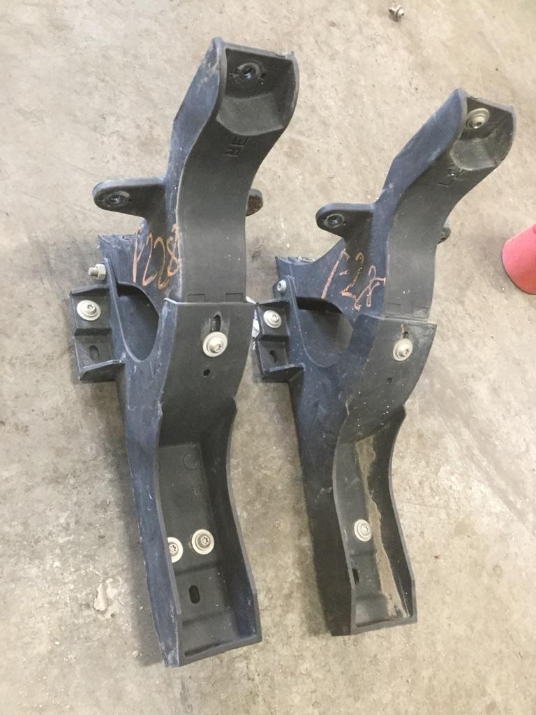 2017 Freightliner Cascadia Brackets, Misc. | Payless Truck Parts