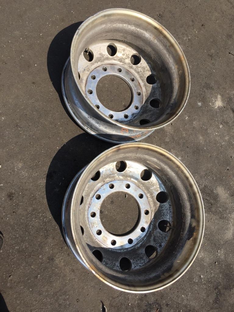 2018 Mack Cxn613 Tire and Rim | Payless Truck Parts