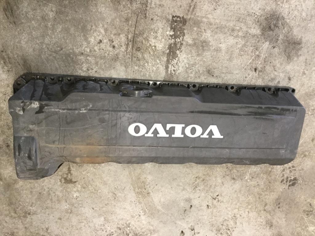 Volvo Valve Cover | Payless Truck Parts