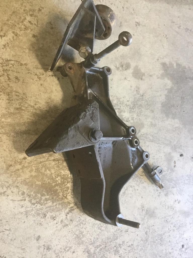 Cat Brackets, Misc. | Payless Truck Parts