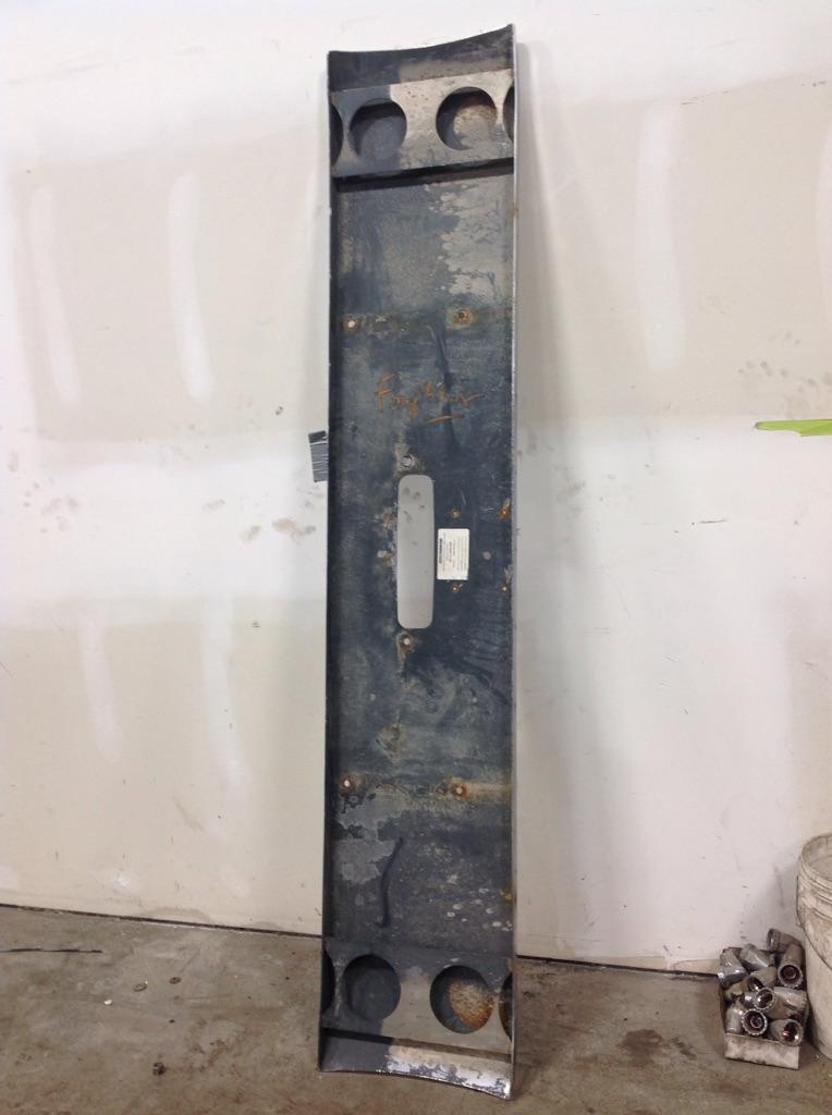 Freightliner Bumper Assembly, Front | Payless Truck Parts