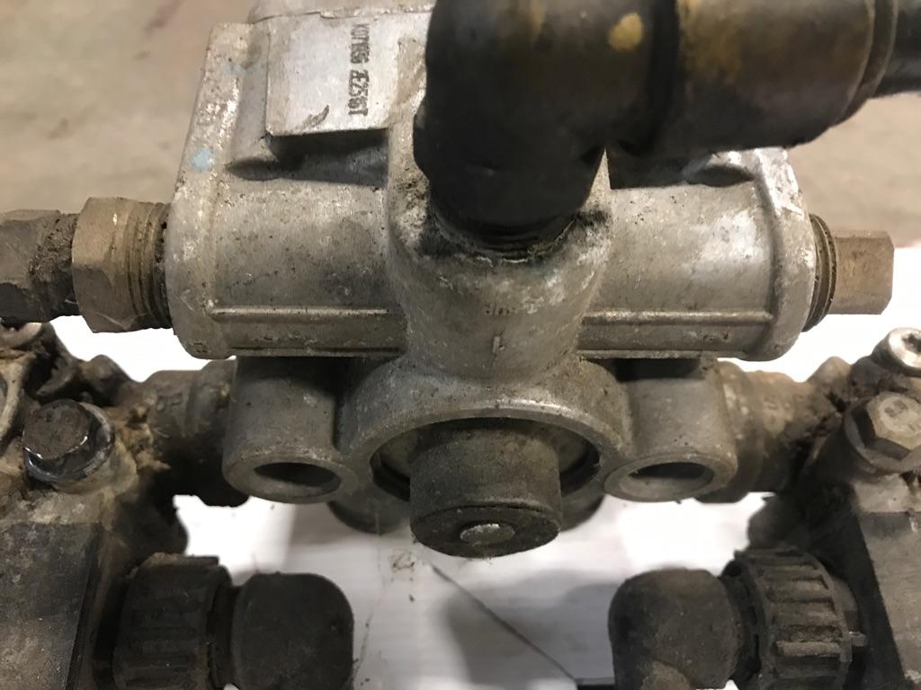 2007 Volvo Vn Miscellaneous Parts | Payless Truck Parts