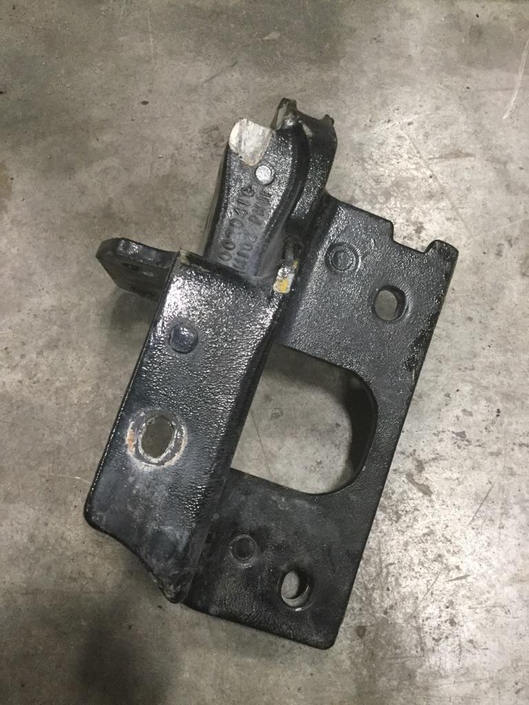 2015 Peterbilt 579 Brackets, Misc. | Payless Truck Parts
