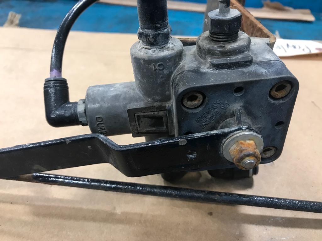 2015 Peterbilt 579 Cab | Payless Truck Parts