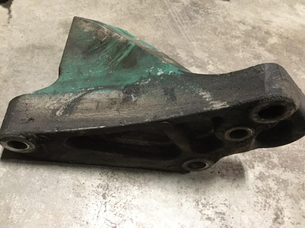 Volvo Engine Mounts | Payless Truck Parts