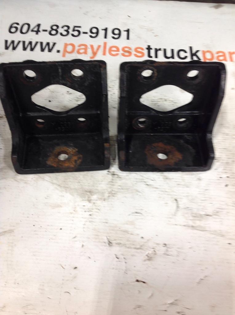 Engine Mounts | Payless Truck Parts