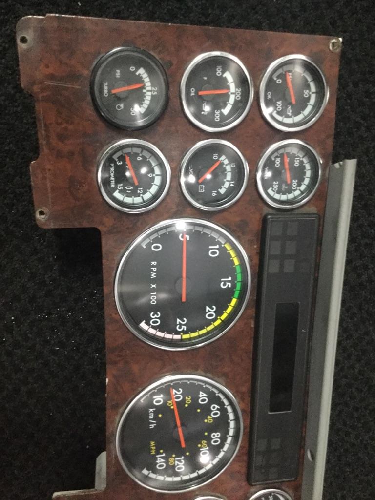 2000 Freightliner Fld120 Instrument Cluster | Payless Truck Parts