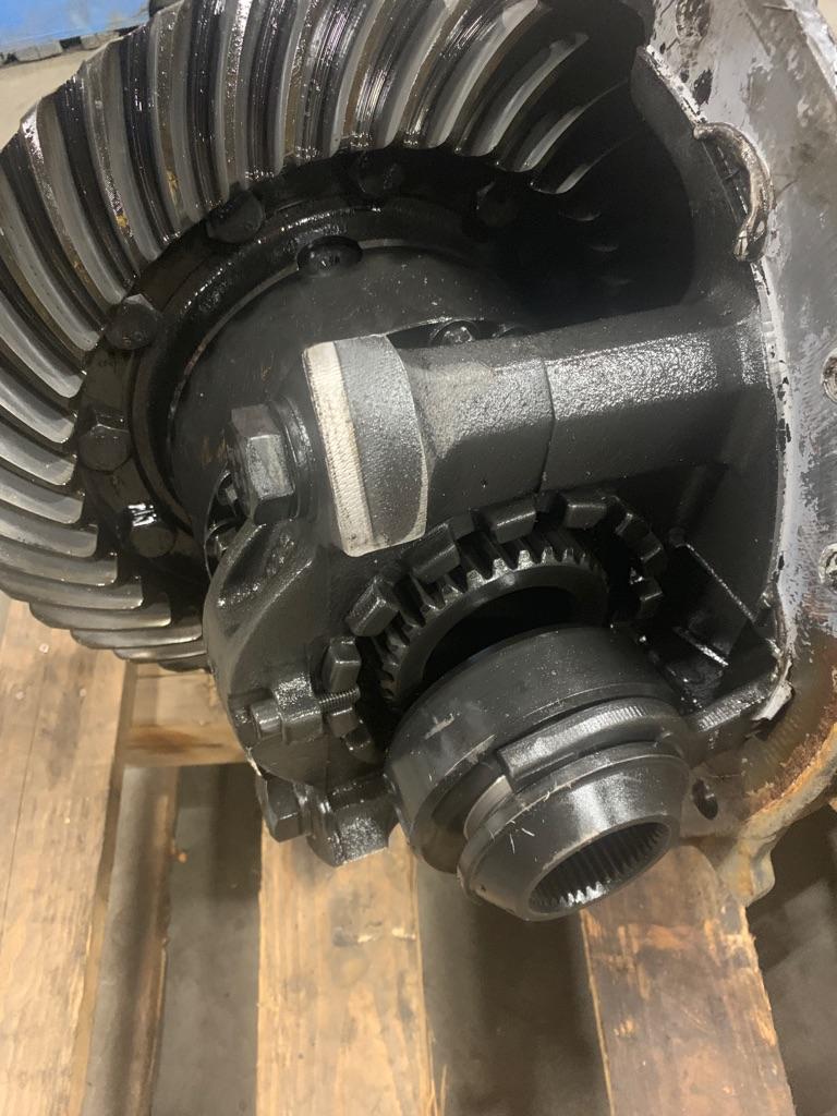 2012 Freightliner Cascadia Differential Assembly (Rear, Rear) | Payless ...