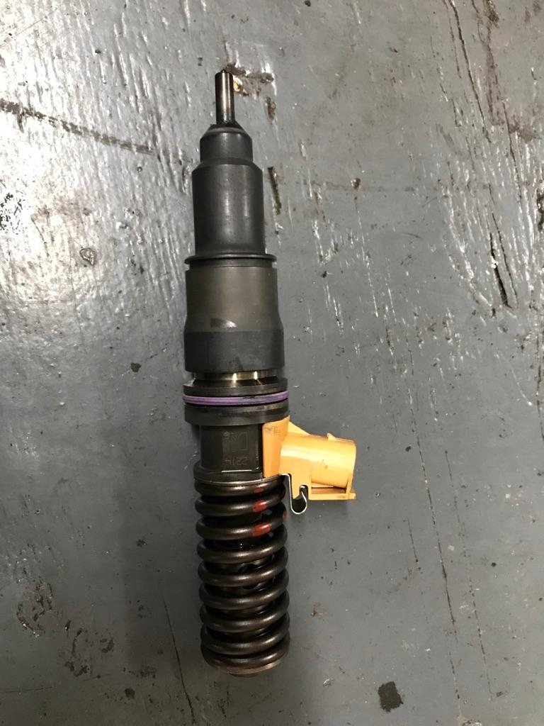 Volvo D13 SCR Fuel Injector | Payless Truck Parts