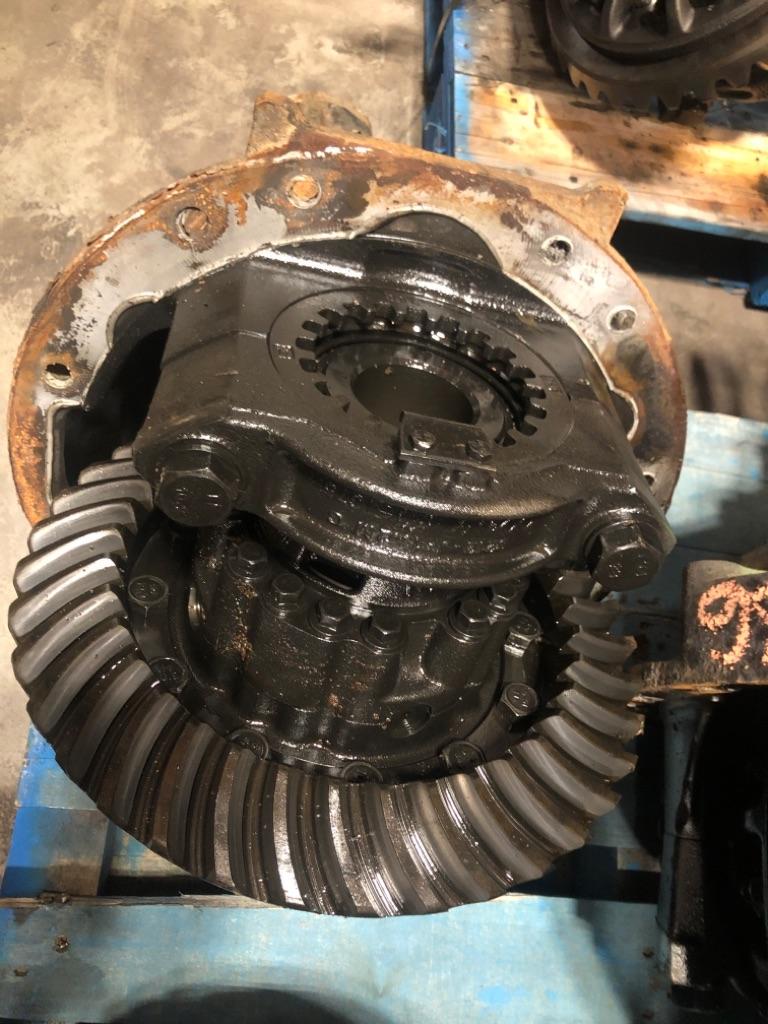 2016 Freightliner Cascadia Differential Assembly (Rear, Rear) | Payless ...