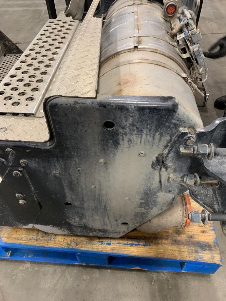 2015 Kenworth T800 DPF(Diesel Particulate Filter) | Payless Truck Parts