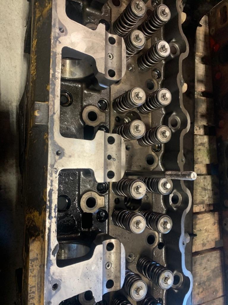 Cat C-15 Cylinder Head | Payless Truck Parts