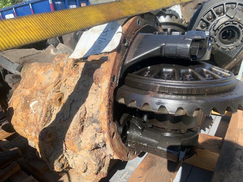 Eaton DS404 Differential Assembly (Front, Rear) | Payless Truck Parts