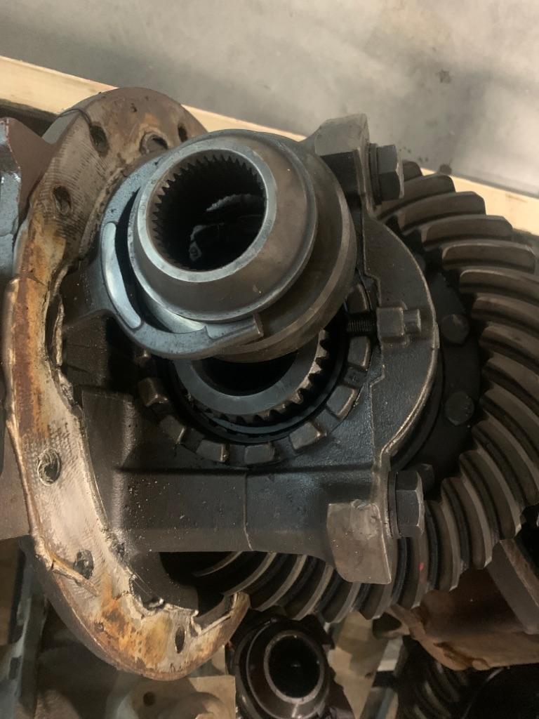 2012 Freightliner Cascadia Differential Assembly (Rear, Rear) | Payless ...
