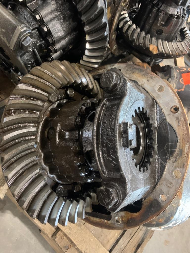 2016 Freightliner Cascadia Differential Assembly (Front, Rear ...