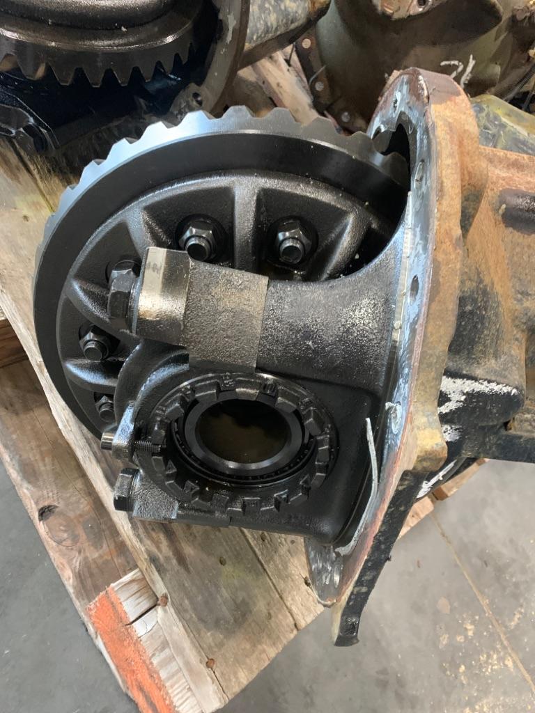2016 Freightliner Cascadia Differential Assembly (Rear, Rear) | Payless ...