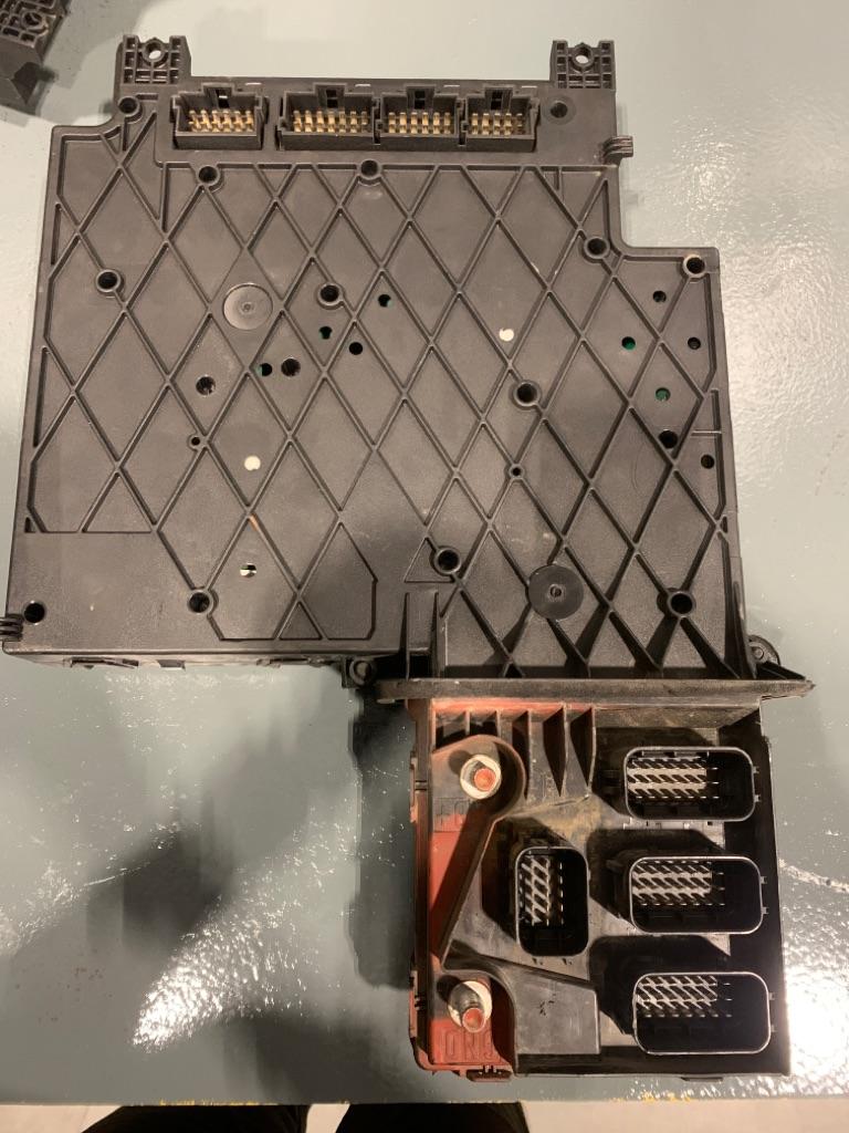 Electronic Chassis Control Modules | Payless Truck Parts