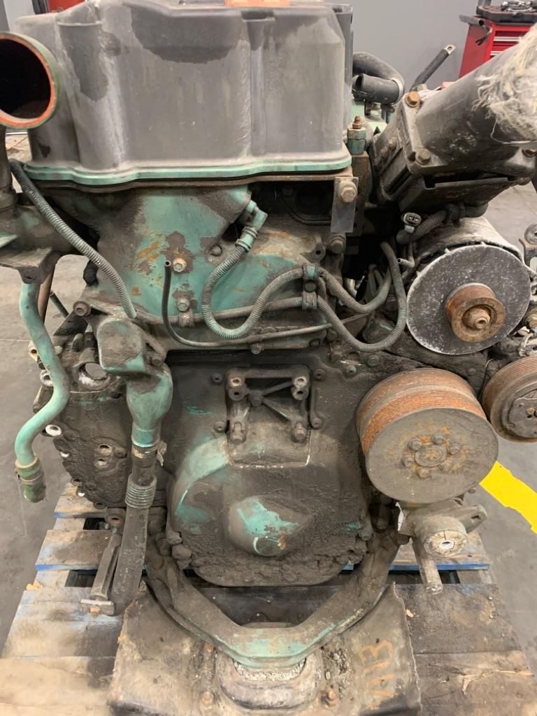 Volvo D12 Engine Assembly | Payless Truck Parts