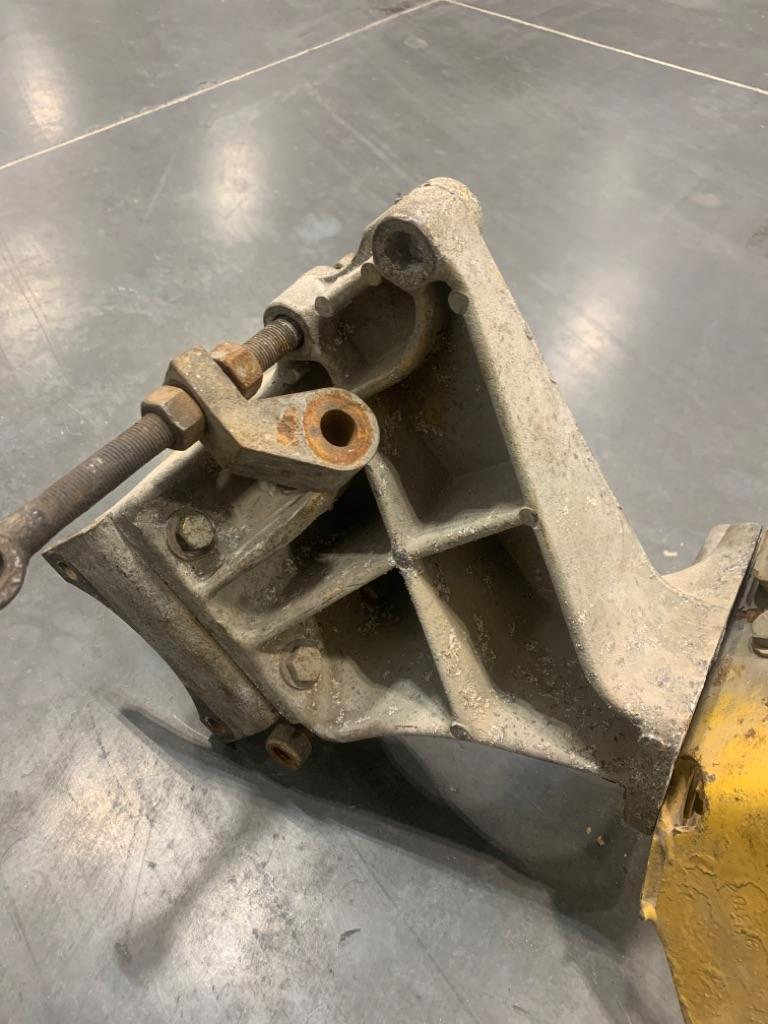 Cat C 15 Brackets, Misc. | Payless Truck Parts