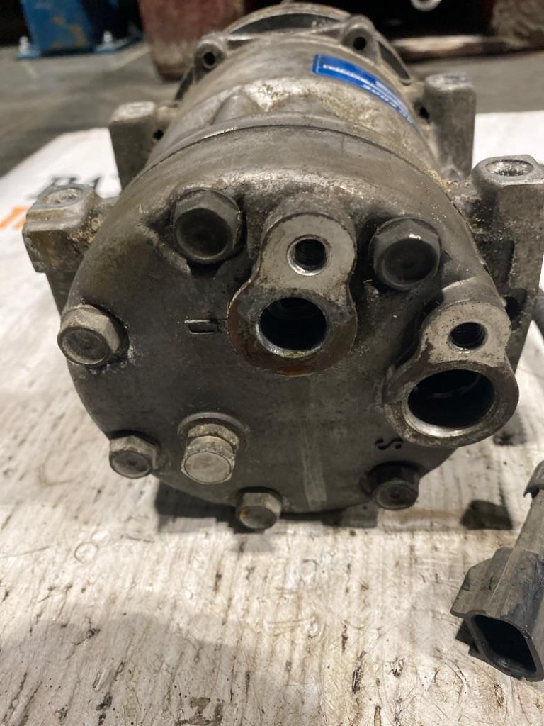 Delco Remy 39MT Air Conditioner Compressor | Payless Truck Parts