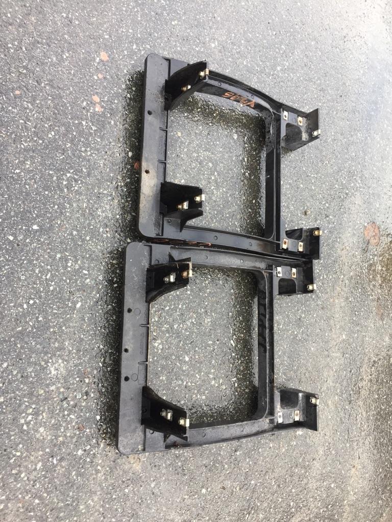 2017 Volvo Vnl Brackets, Misc. | Payless Truck Parts