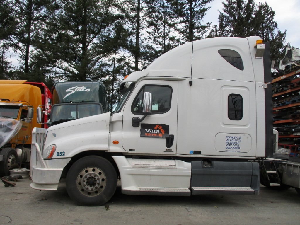 F308 - 2011 Freightliner Cascadia | Payless Truck Parts