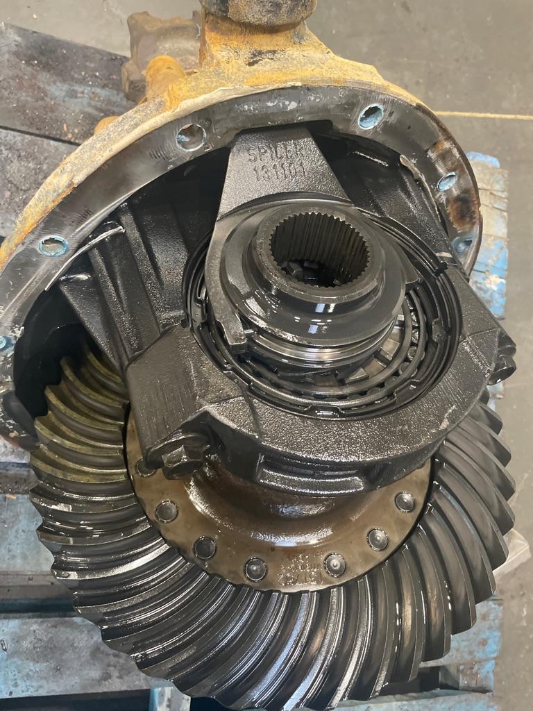 Dana Differential Assembly (Rear, Rear) | Payless Truck Parts