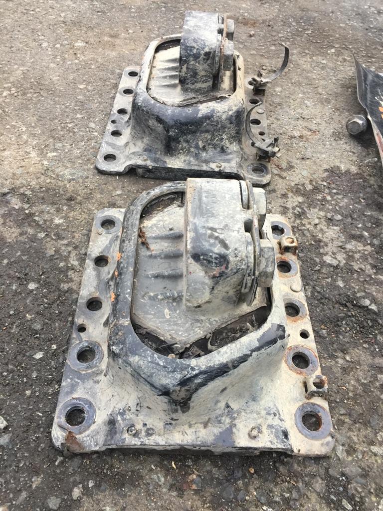 2020 Mack Anthem Engine Mounts | Payless Truck Parts