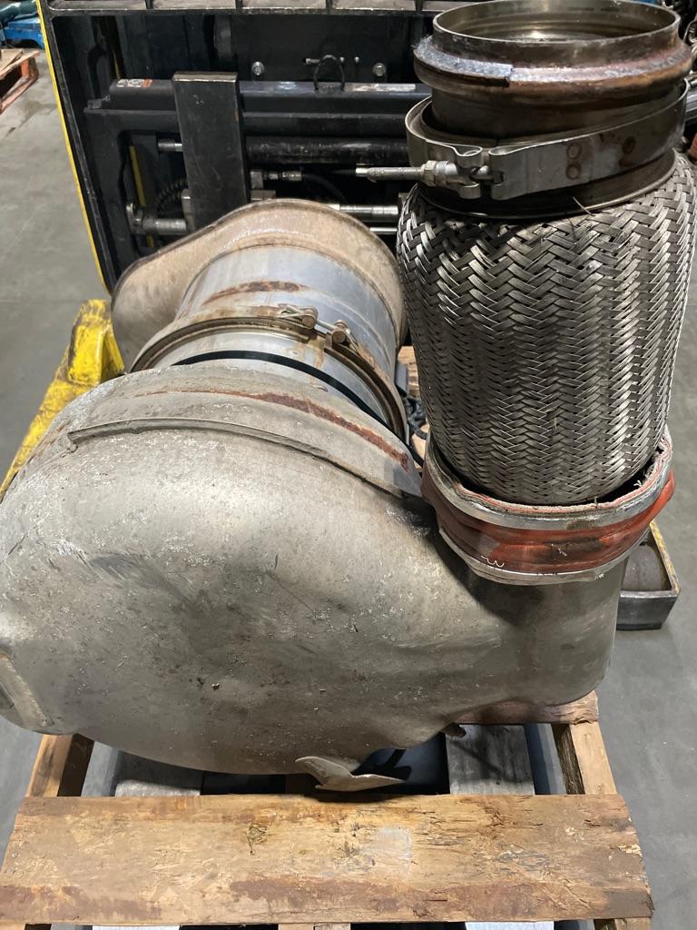 2017 Mack Cxu613 DPF(Diesel Particulate Filter) | Payless Truck Parts