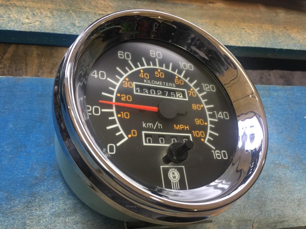 2000 Kenworth W900 Instrument Cluster | Payless Truck Parts