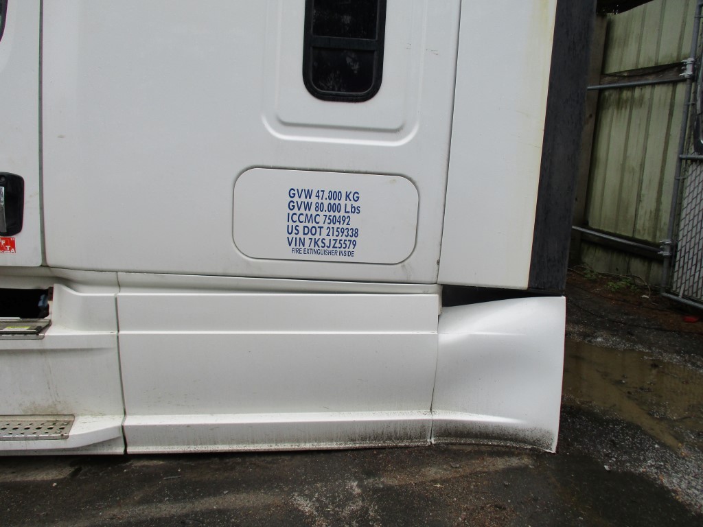 F345 -2019 Freightliner Cascadia | Payless Truck Parts