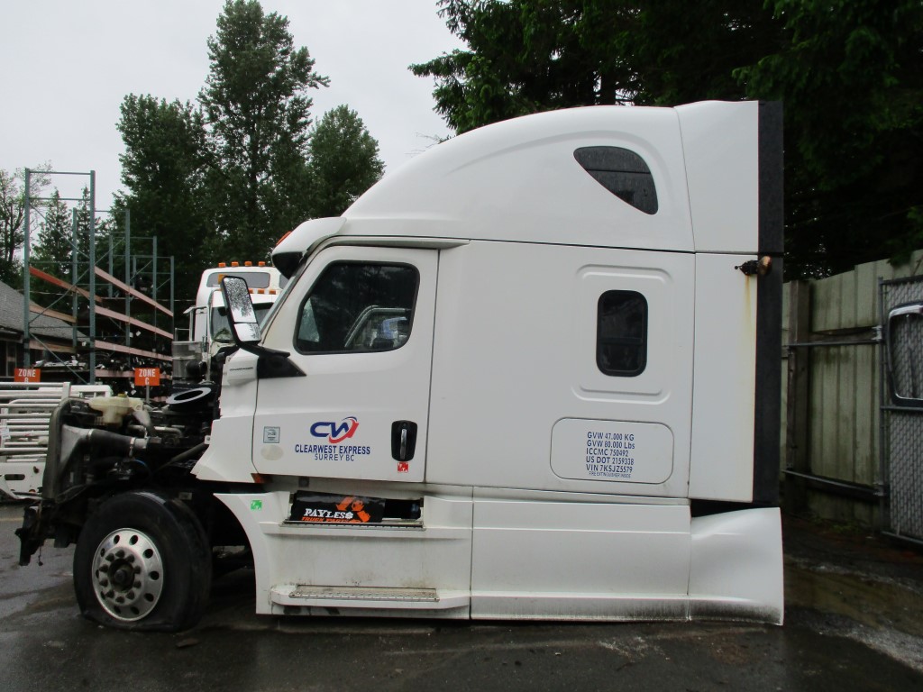 F345 -2019 Freightliner Cascadia | Payless Truck Parts