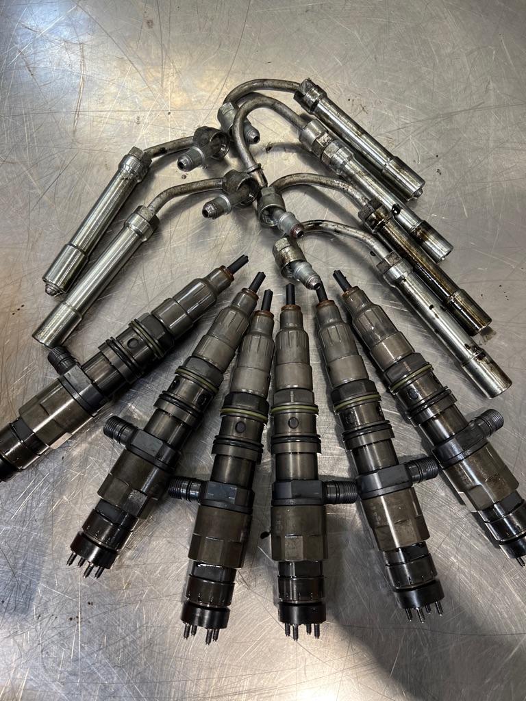 2022 Detroit DD15 Fuel Injector | Payless Truck Parts