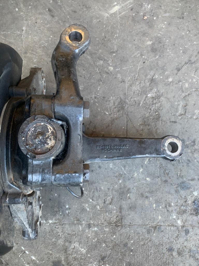 2022 Freightliner Cascadia Spindle / Knuckle, Front | Payless Truck Parts
