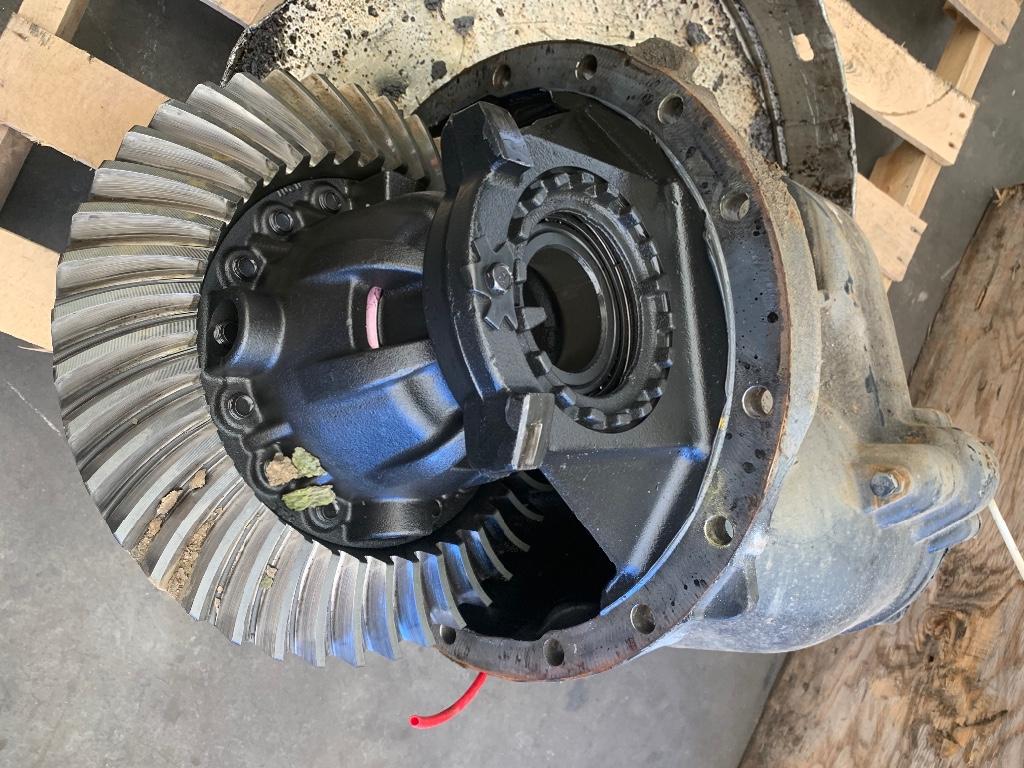 2019 Freightliner Cascadia Differential Assembly (Front, Rear ...