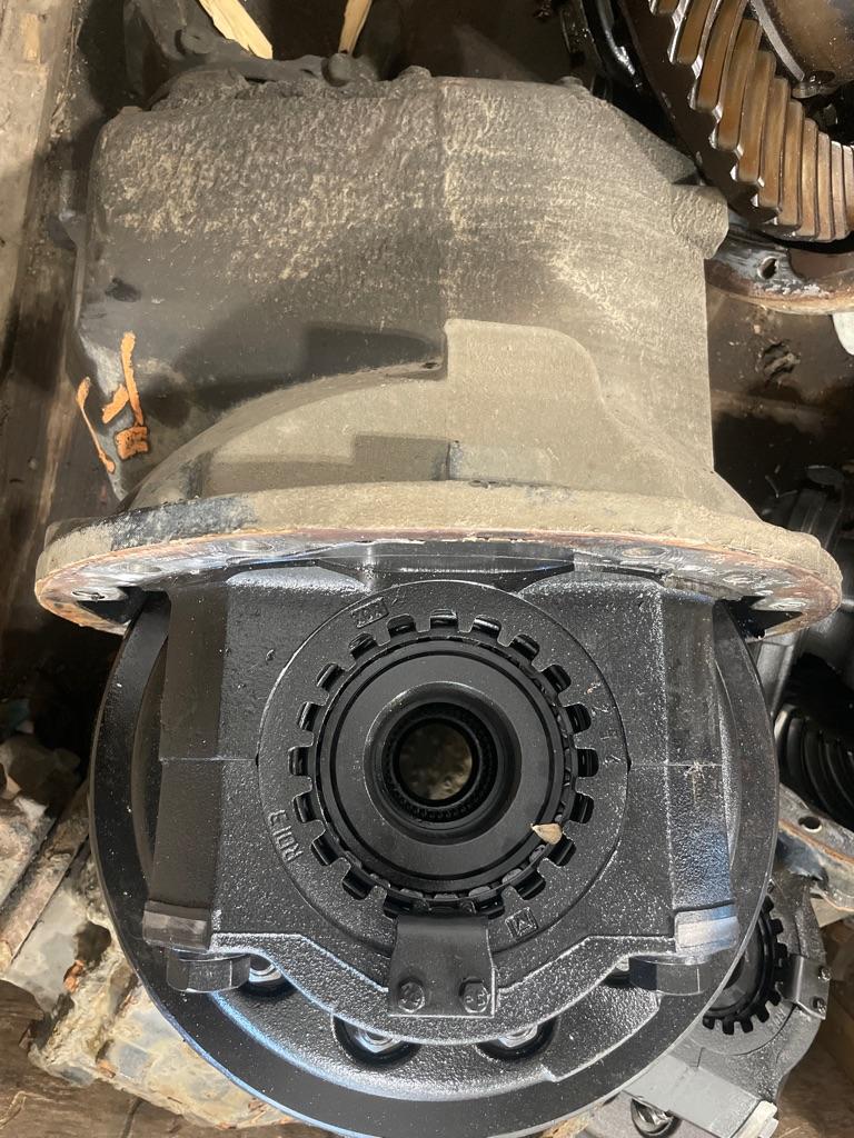 2014 Freightliner Cascadia Differential Assembly (Front, Rear ...
