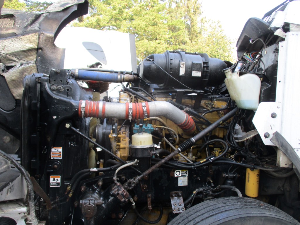 K236 - 2011 Kenworth T800 | Payless Truck Parts