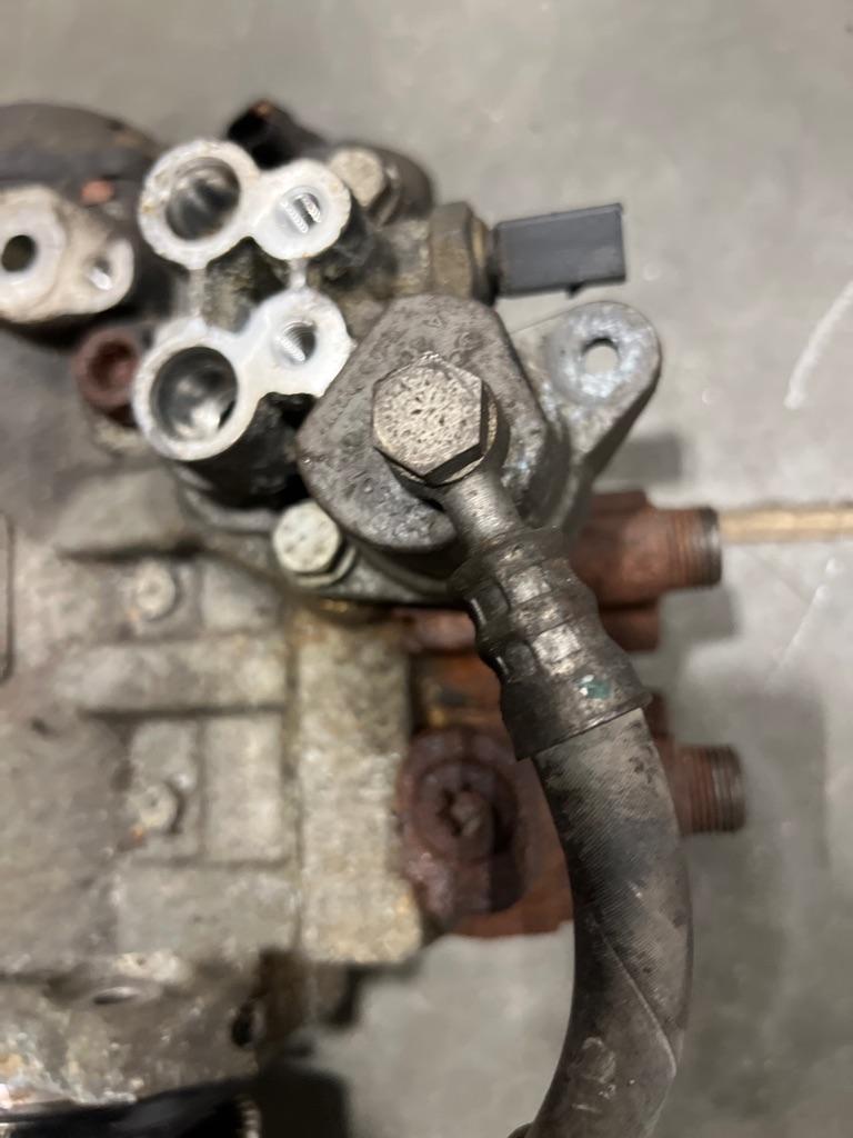 2018 Freightliner Cascadia Fuel Pump (Injection) | Payless Truck Parts